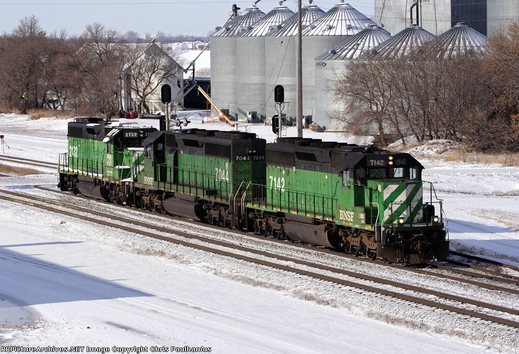 BNSF 7142 (M-GFDNTW)